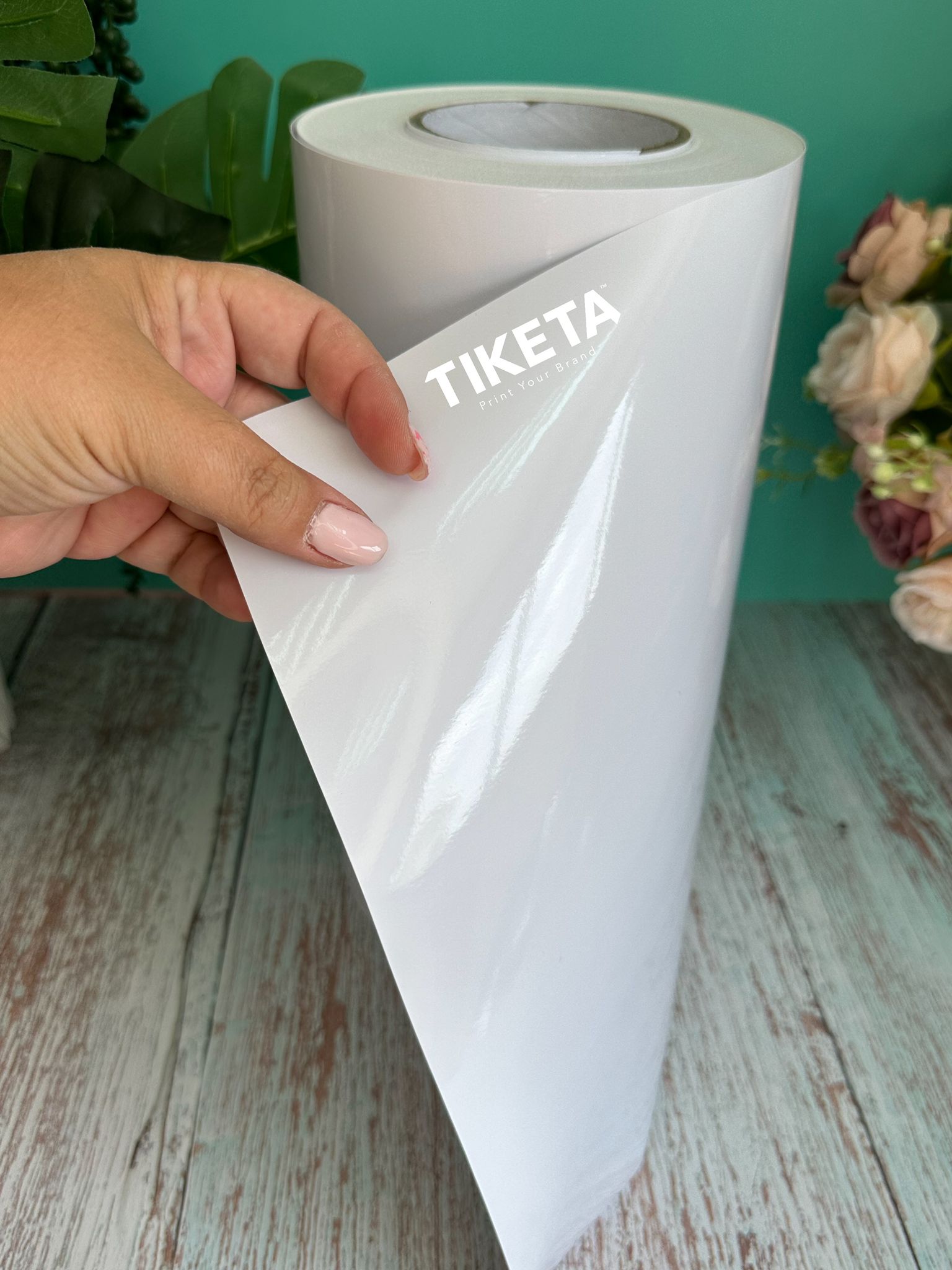 גליל ויניל לבן TIKETA