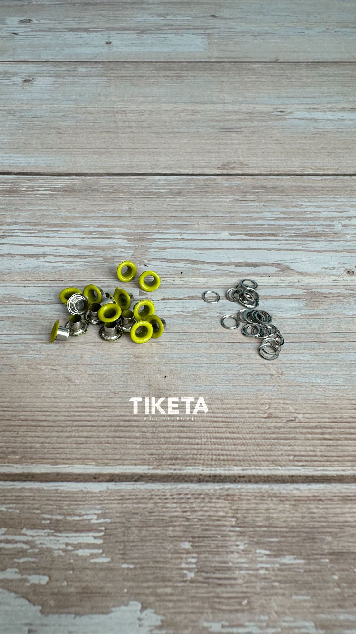 ניטים בצבע צהוב למנקב TIKETA