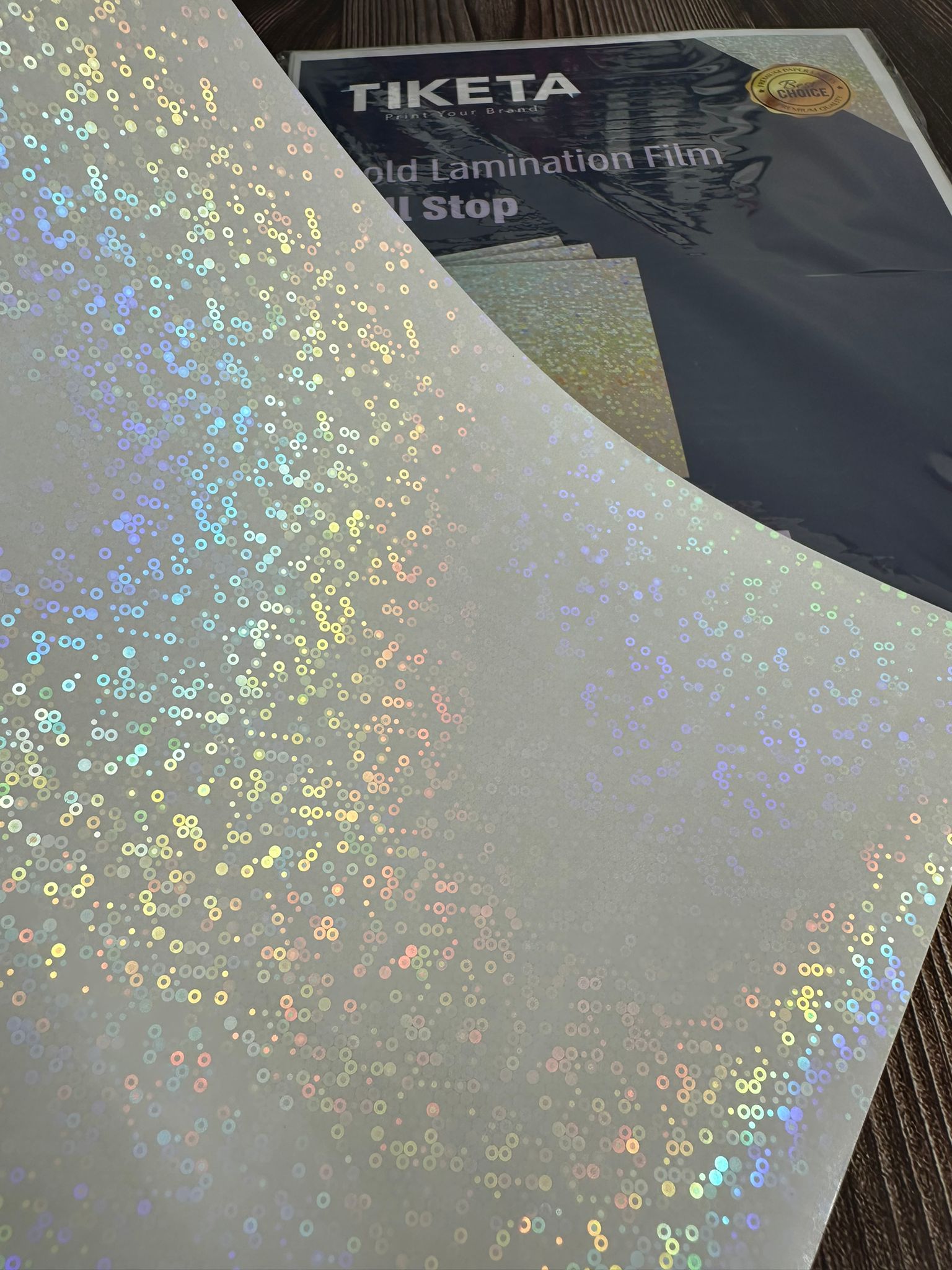 למינציה קרה Full Stop | מדבקות TIKETA | למינציה קרה